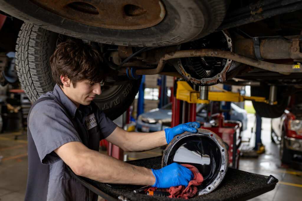 Engine Knocking? Modern Auto Service's Guide (2025)